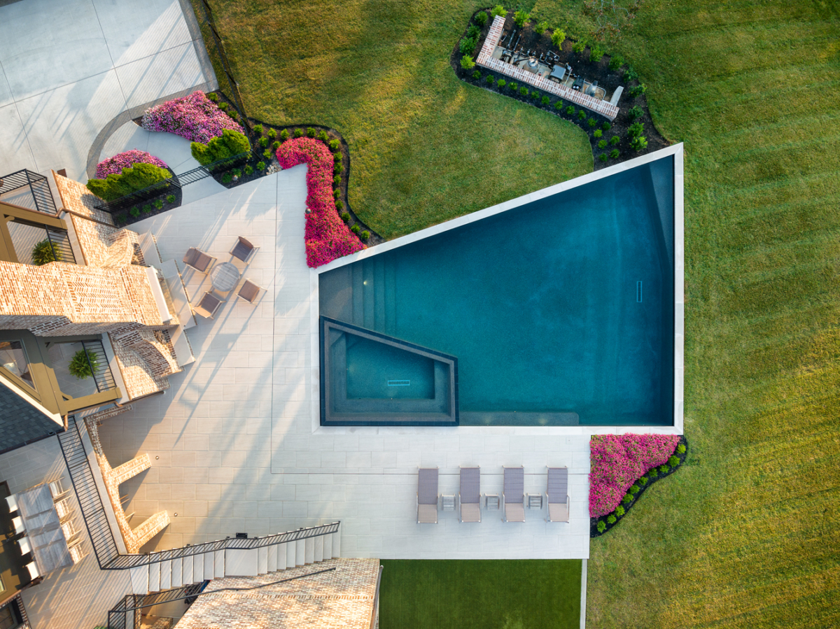 Mirrored Manor - Basin Pool Designs
